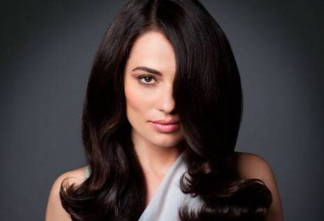 Todo lo que debes saber sobre el cabello negro | Garnier